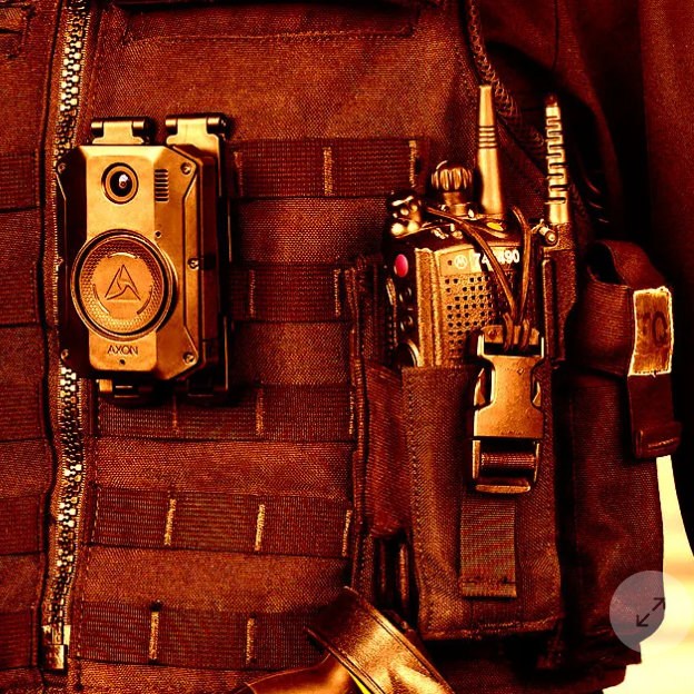 Axon 发布 AI 工具 Draft One，可将警用摄像头中的音频转为警务报告